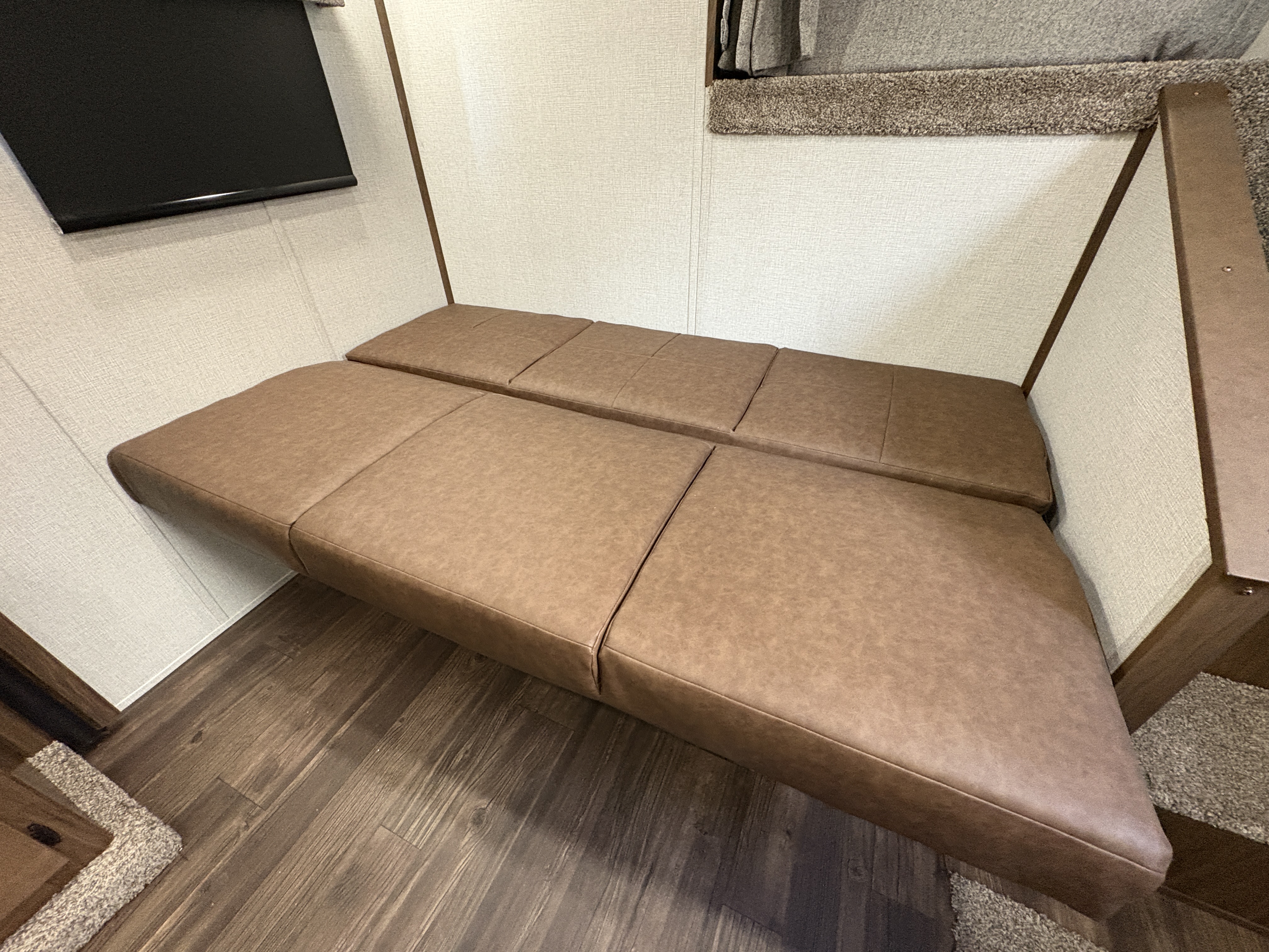 2026-Bison-Trail-Hand-15'-Livestock-15'-Living-Quarters-40034 | Salado ...